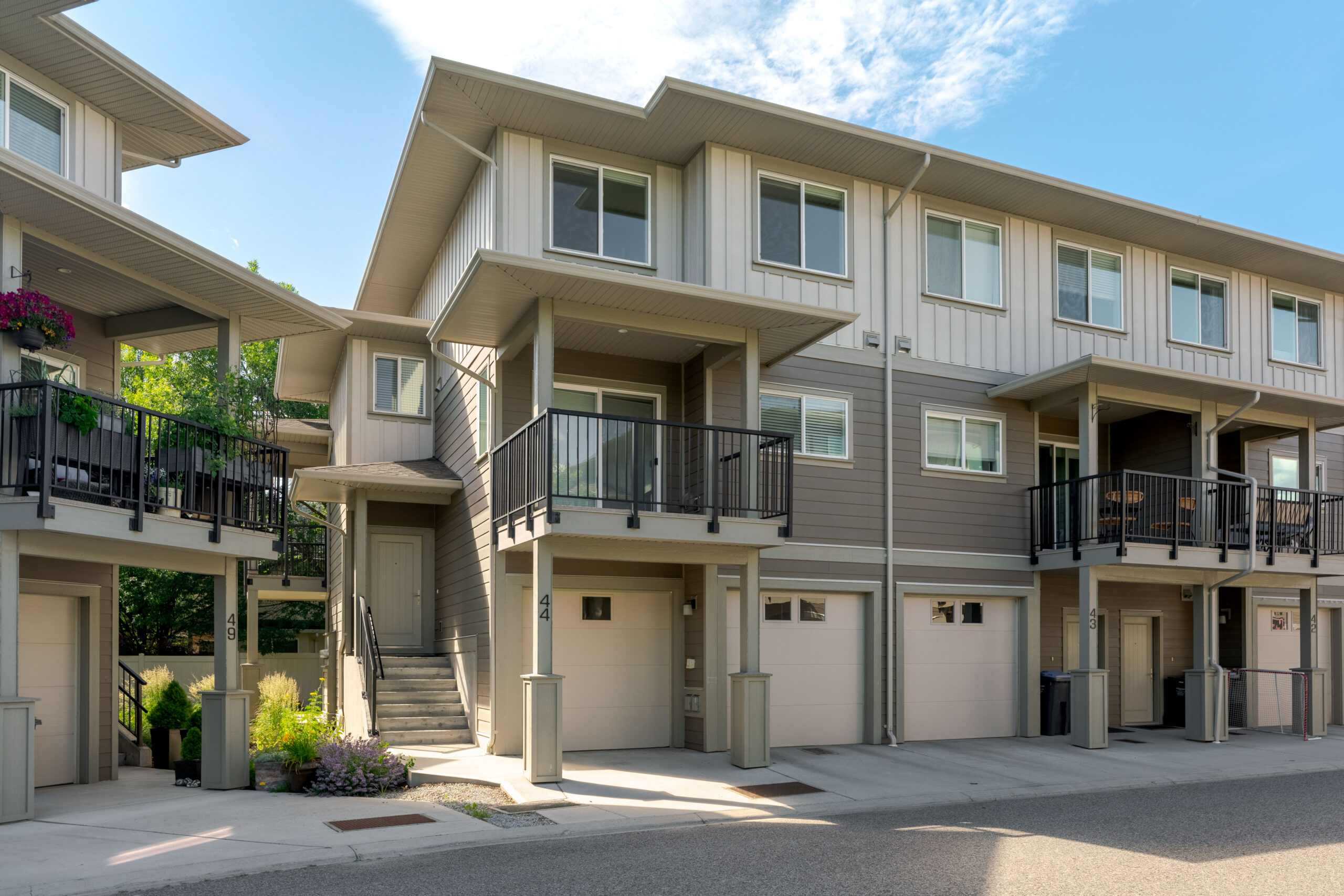 44 300 Drysdale Boulevard, Kelowna | RE/MAX Kelowna Stone Sisters